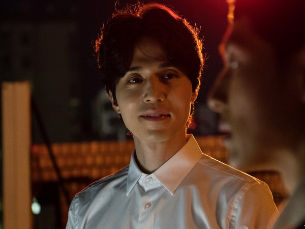 Akting Lee Dong Wook Jadi Psikopat Di Strangers From Hell Bikin Merinding